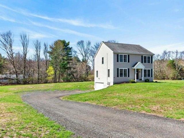 3 bedroom, Newton NH 03858 103075130