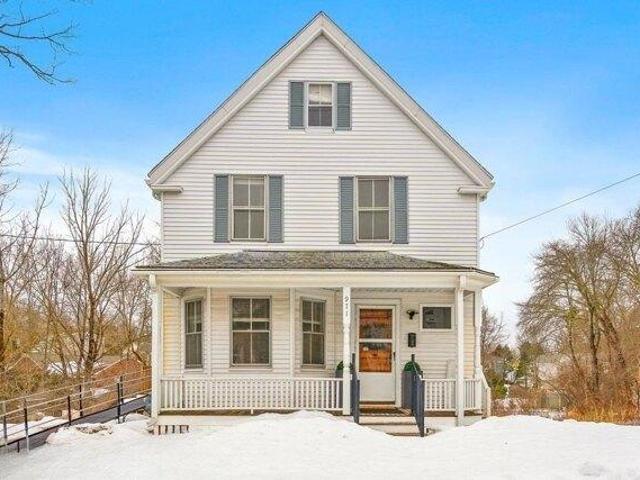 3 bedroom, Needham MA 02492 102156125