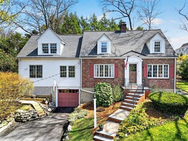 3 bedroom, Needham MA 02492 LS102584074