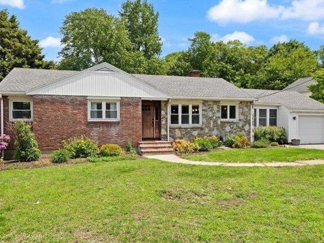 3 bedroom, Needham MA 02494 104850712