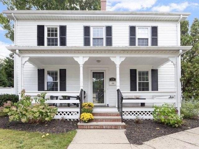 3 bedroom, Needham MA 02494 104853473