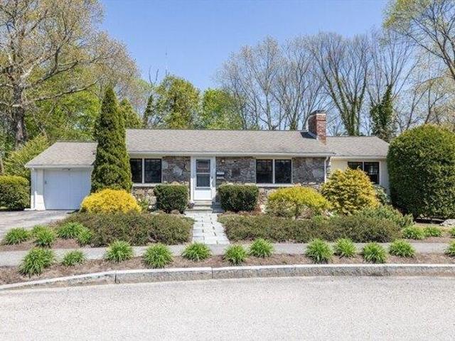 3 bedroom, Needham MA 02494 LS102762510