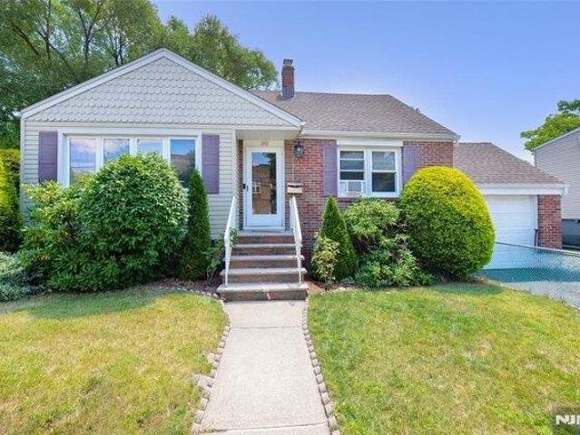 3 bedroom, Nutley NJ 07110 104482309