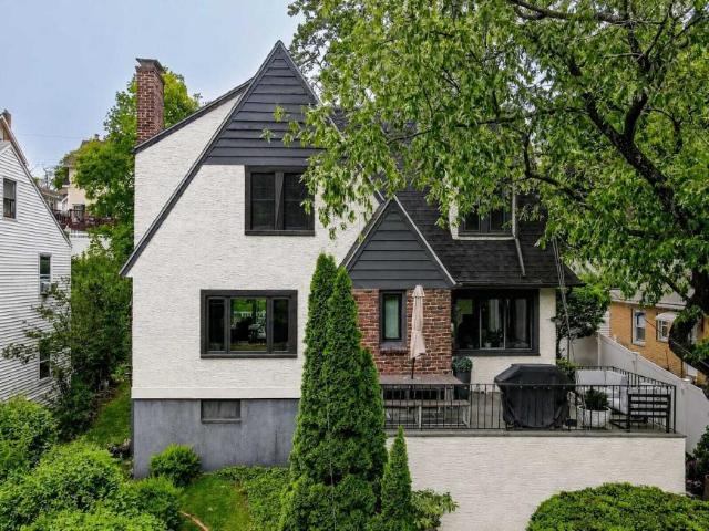 3 bedroom, NY NY 102520692