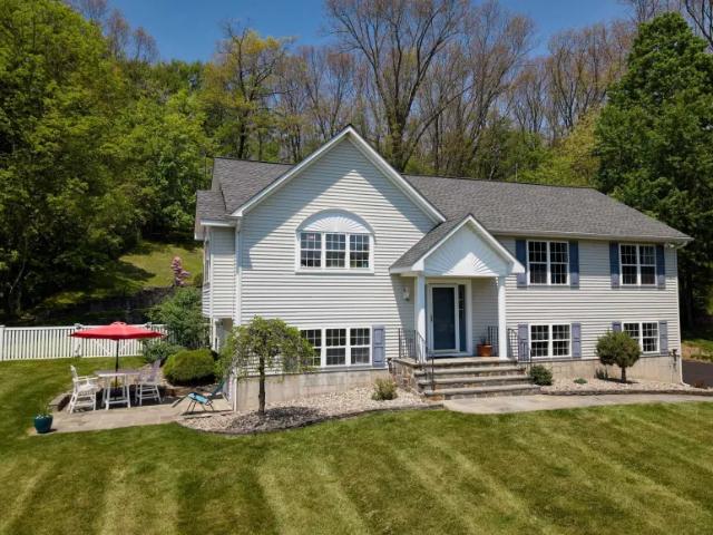 3 bedroom, NY NY 102578965