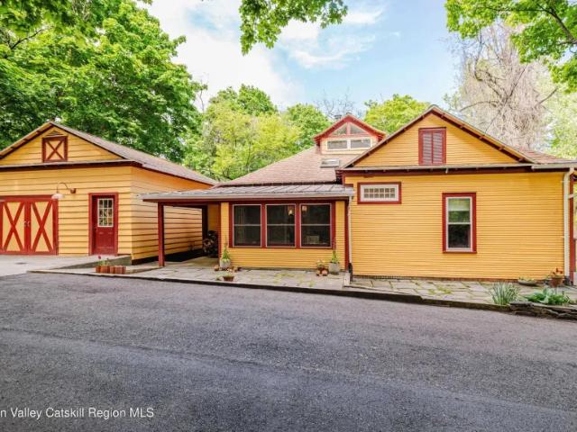 3 bedroom, NY NY 102770949