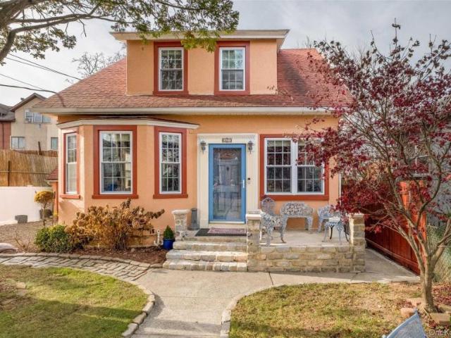 3 bedroom, NY NY LS97115159