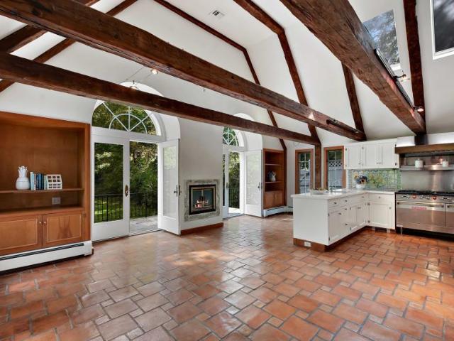 3 bedroom, NY NY LS102519062