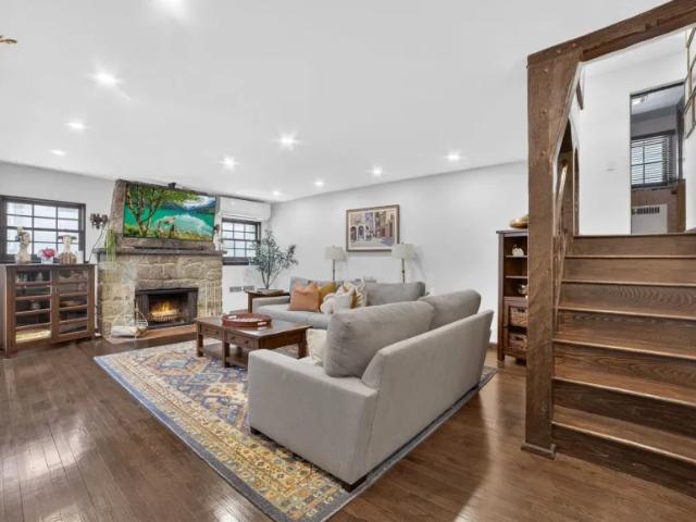 3 bedroom, NY NY LS102770944