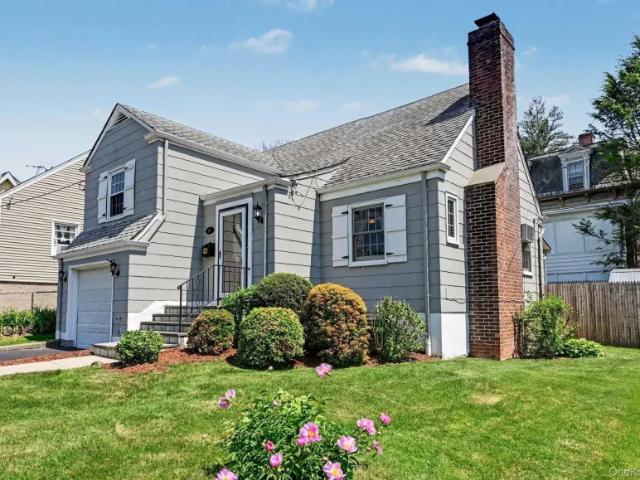 3 bedroom, NY NY LS102795116