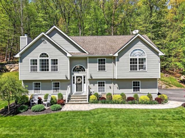 3 bedroom, NY NY LS102243365