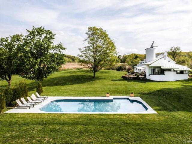 3 bedroom, NY NY LS102244431
