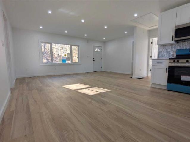 3 bedroom, NY NY LS102245487