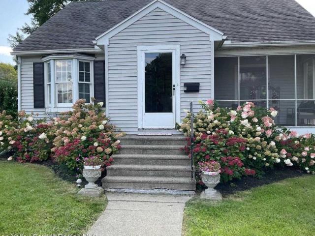 3 bedroom, NY NY LS102245530