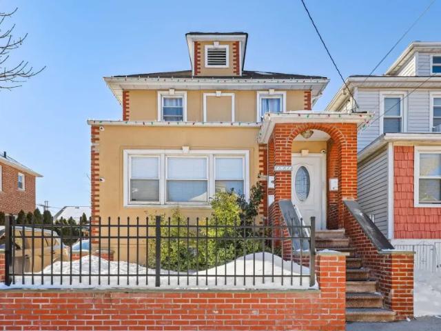 3 bedroom, NY NY LS102245077