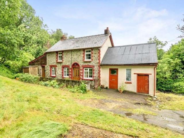 3 Bedroom Smallholding Commercial