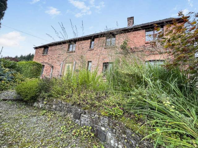 3 Bedroom Smallholding Commercial