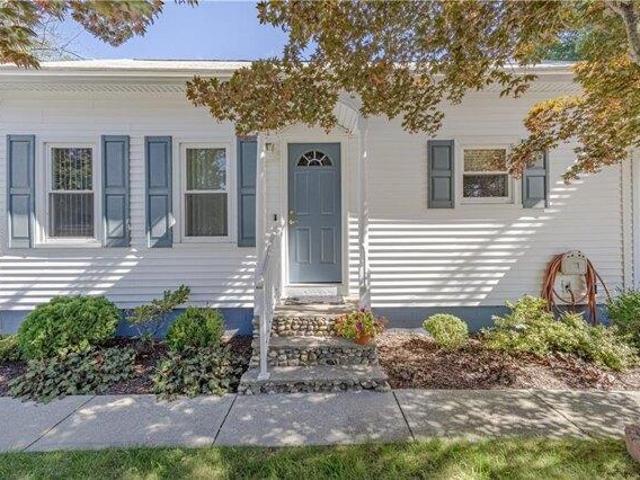 3 bedroom, Smithfield RI 02828 105681272