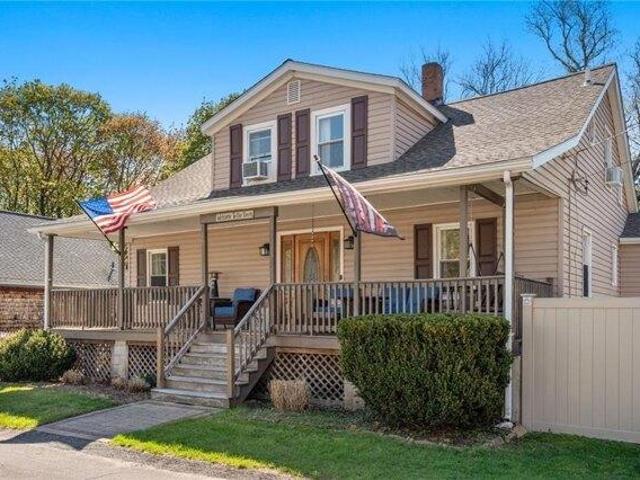 3 bedroom, Smithfield RI 02917 102344237