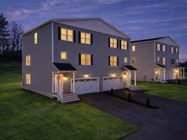 3 bedroom, Smithfield RI 02917 104654481