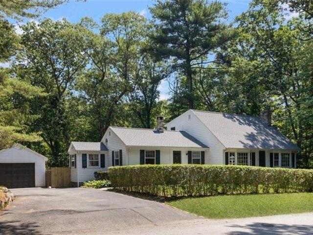 3 bedroom, Smithfield RI 02917 104691246