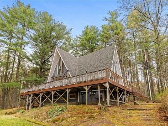 3 bedroom, Smithfield RI 02917 LS102860860