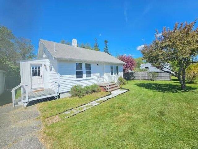 3 bedroom, Southwest Harbor ME 04679 104811501