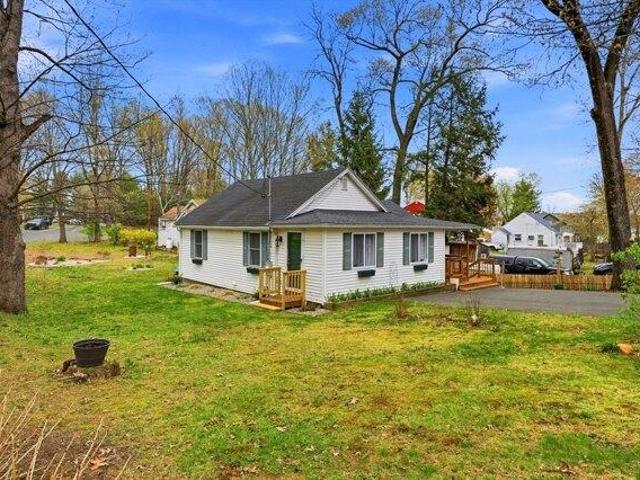 3 bedroom, Southwick MA 01077 102591762