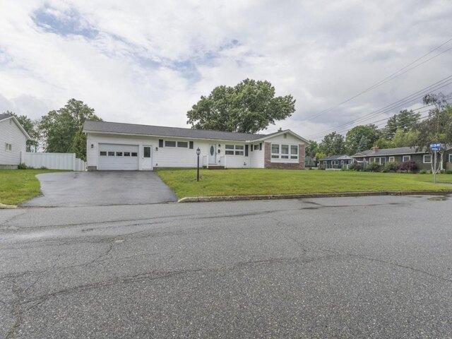 3 bedroom, South Burlington VT 05403 104788283