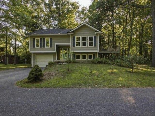 3 bedroom, South Burlington VT 05403 104789407