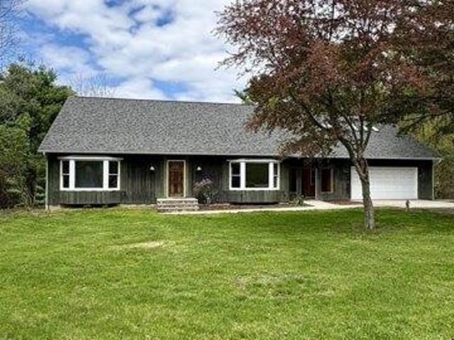 3 bedroom, South Burlington VT 05403 104790792