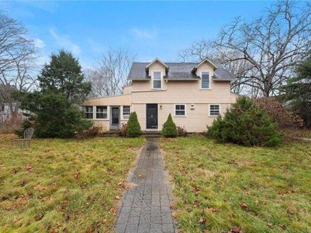 3 bedroom, South Kingstown RI 02879 102634922
