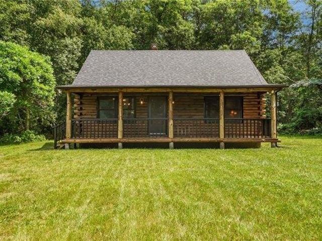 3 bedroom, South Kingstown RI 02879 104044594