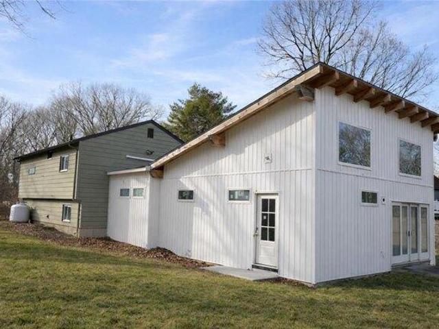 3 bedroom, South Kingstown RI 02879 104653055