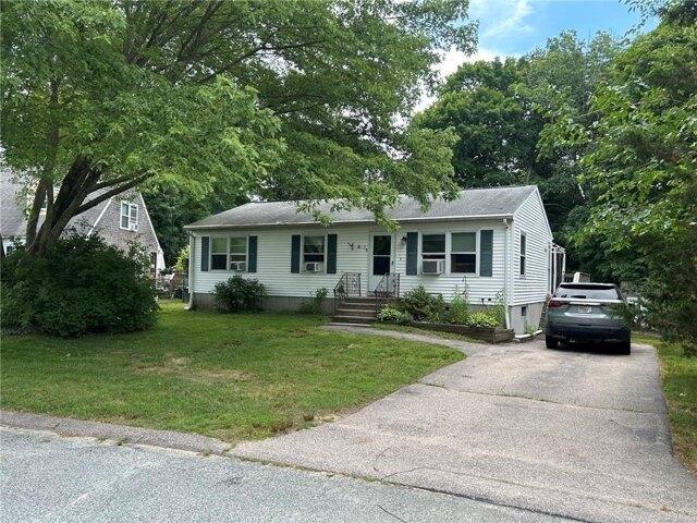 3 bedroom, South Kingstown RI 02879 104687493