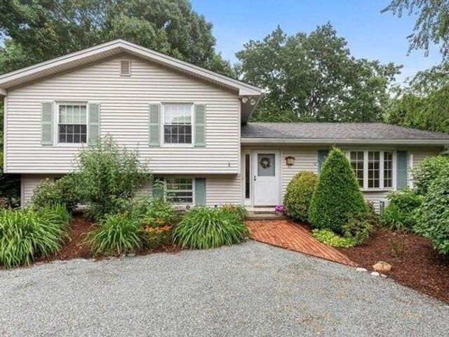 3 bedroom, South Kingstown RI 02879 104689386