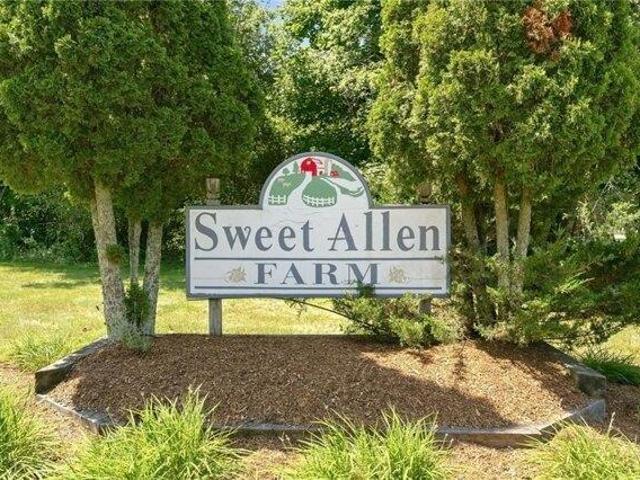 3 bedroom, South Kingstown RI 02879 104690863