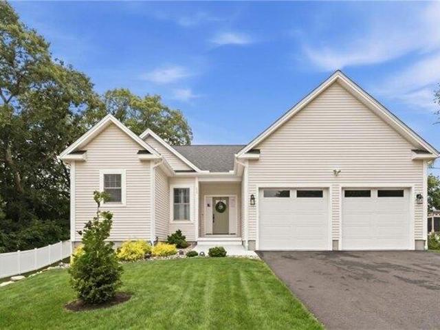 3 bedroom, South Kingstown RI 02879 104759038