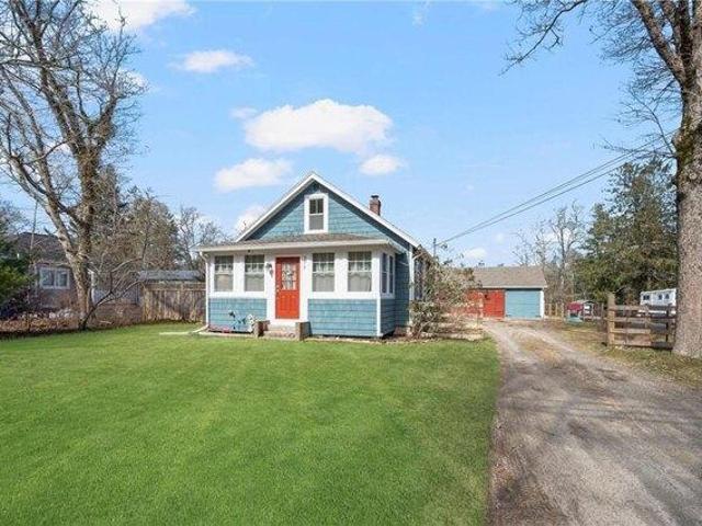 3 bedroom, South Kingstown RI 02892 102156038