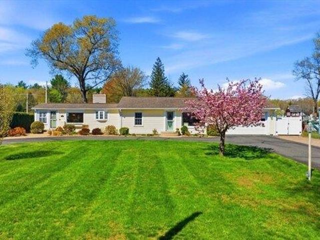3 bedroom, South Hadley MA 01075 LS102447119