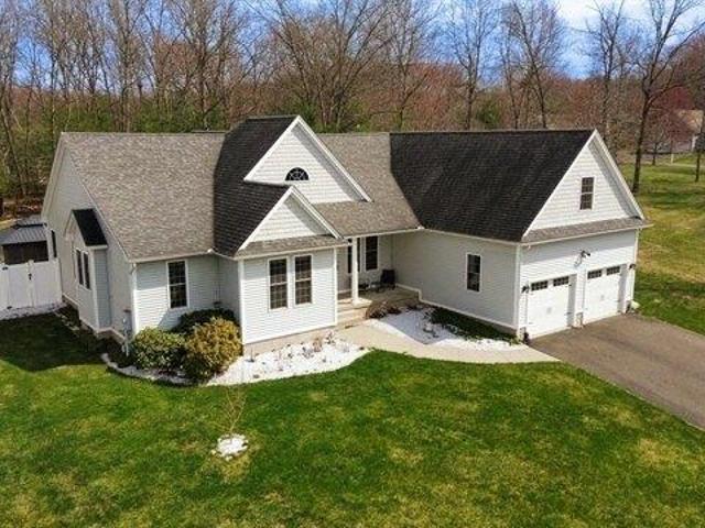 3 bedroom, South Hadley MA 01075 LS102583188