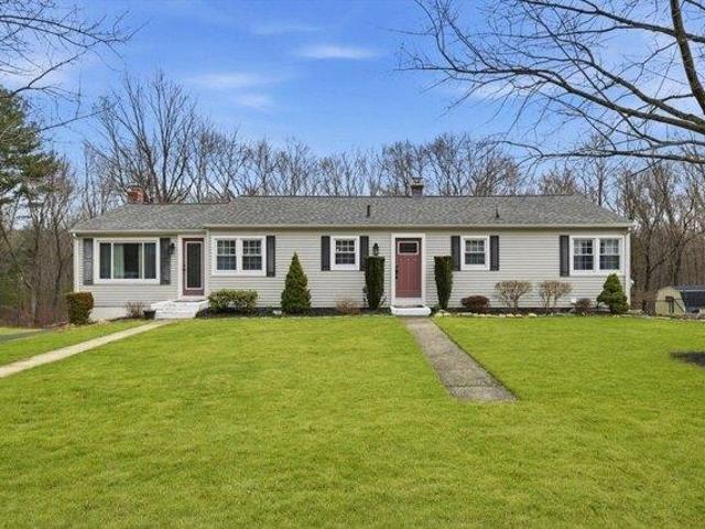 3 bedroom, South Hadley MA 01075 LS102595410
