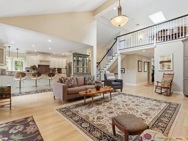 3 bedroom, South Hadley MA 01075 102410677