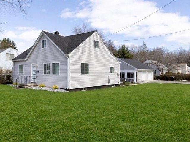 3 bedroom, South Hadley MA 01075 102527923