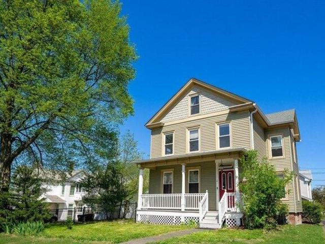 3 bedroom, South Hadley MA 01075 102823510