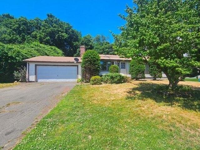 3 bedroom, South Hadley MA 01075 105060552