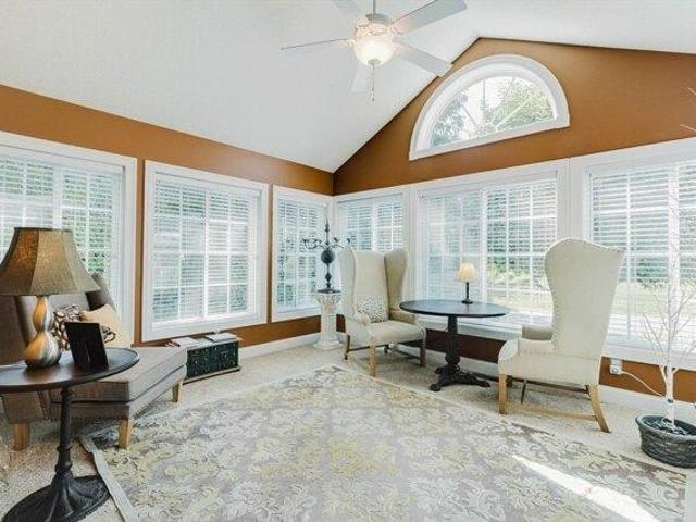 3 bedroom, South Hadley MA 01075 105126415
