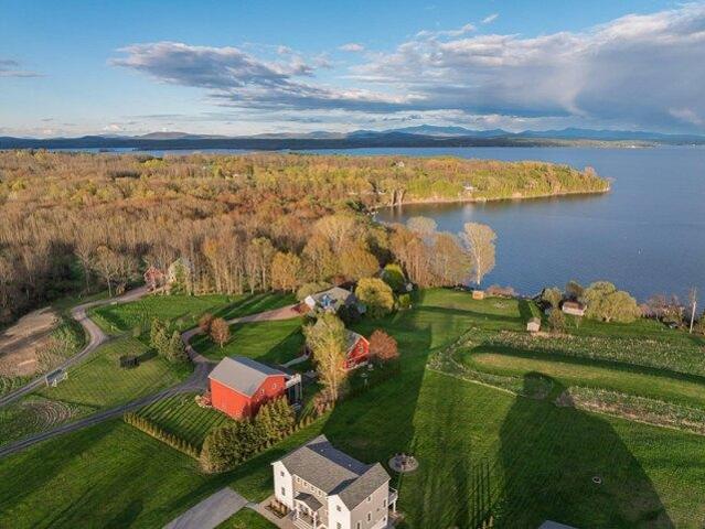 3 bedroom, South Hero VT 05486 102280378
