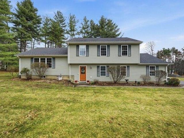 3 bedroom, Southampton MA 01073 102445421