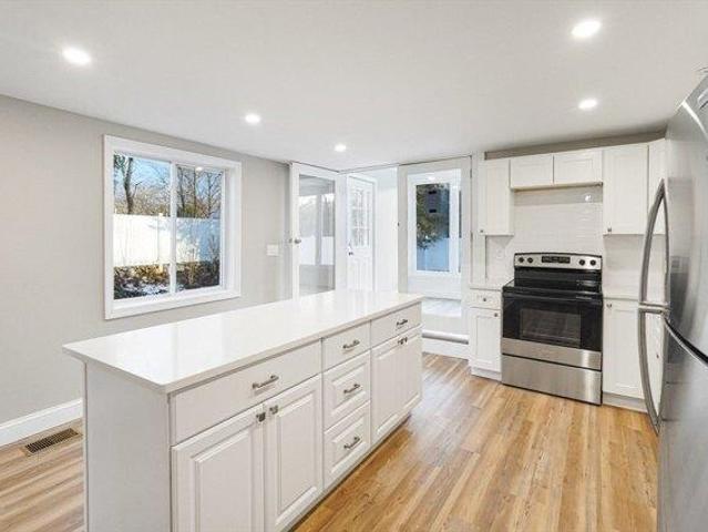 3 bedroom, Southborough MA 01772 104541254